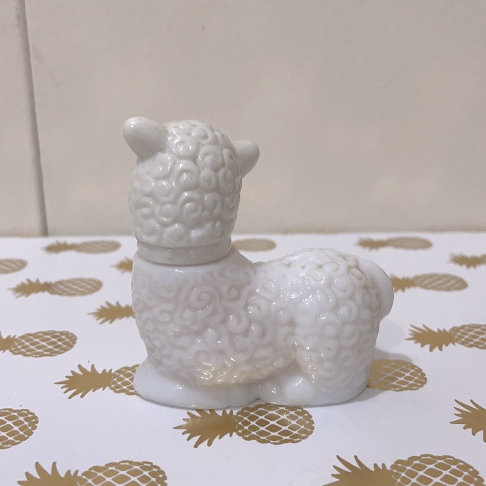 Vintage Avon Lamb Perfume Bottle - Gem